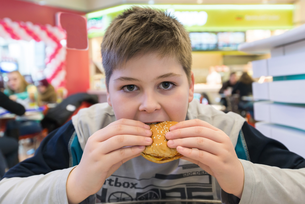 Obesità infantile: bambini mai troppo grassi per i genitori | Mamme.it